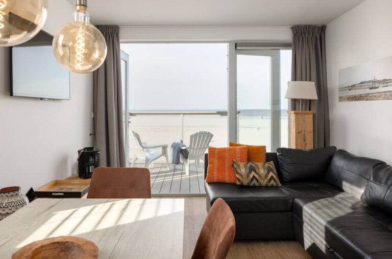 Roompot Strandhäuser und Beach Houses direkt am Meer